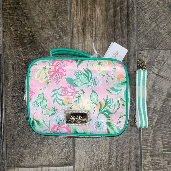 Lilly Pulitzer | Other | Nwtlilly Pulitzer Vibrant Floral Lunch Bag ...